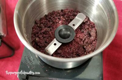 How to Dehydrate Blackberries & Make Blackberry Powder - The Purposeful ...